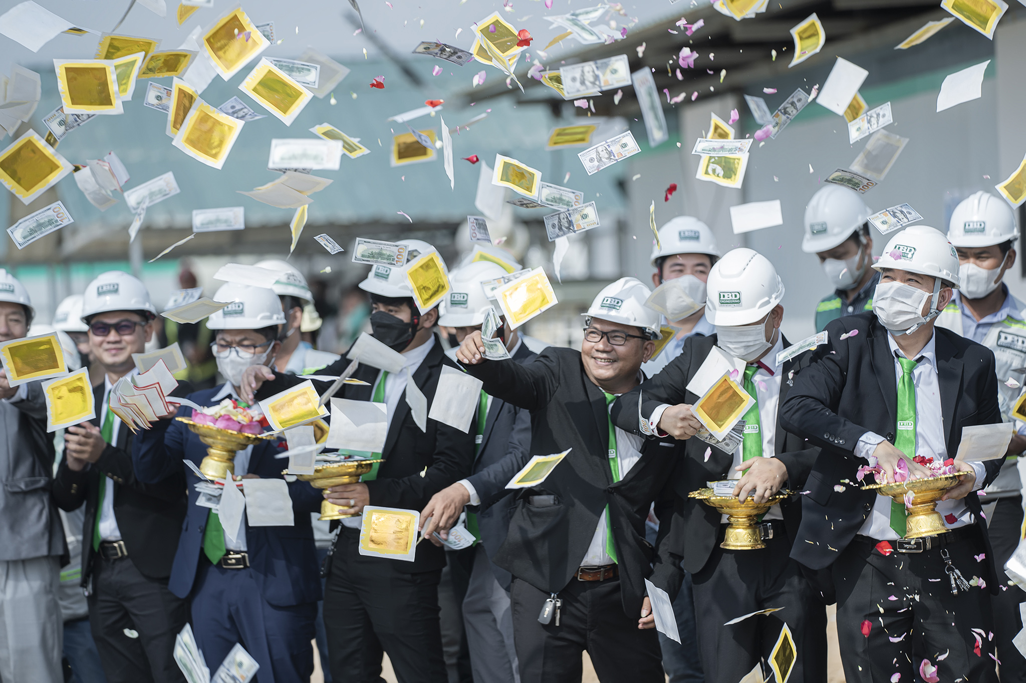 កម្មវិធីបញ្ចុះបឋមសិលាបើកការដ្ឋានសាងសង់ការរិយាល័យកណ្តាលថ្មីរបស់ DBD ...